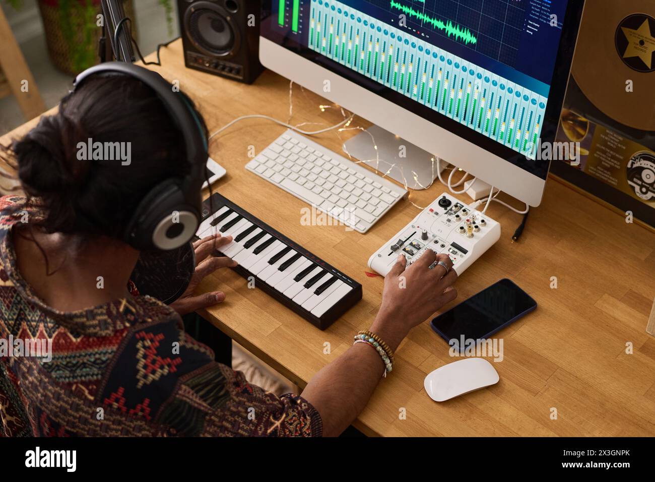 Computer screen mixing software music hi-res stock photography and ...