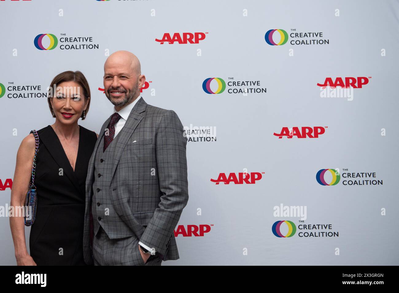 Lisa joyner cryer and jon cryer hi-res stock photography and images - Alamy
