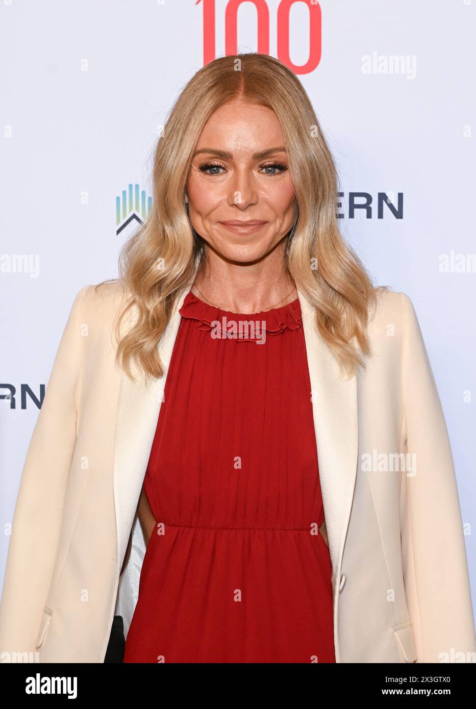 NEW YORK, NEW YORK - APRIL 25: Kelly Ripa attends the 2024 Time100 Gala ...