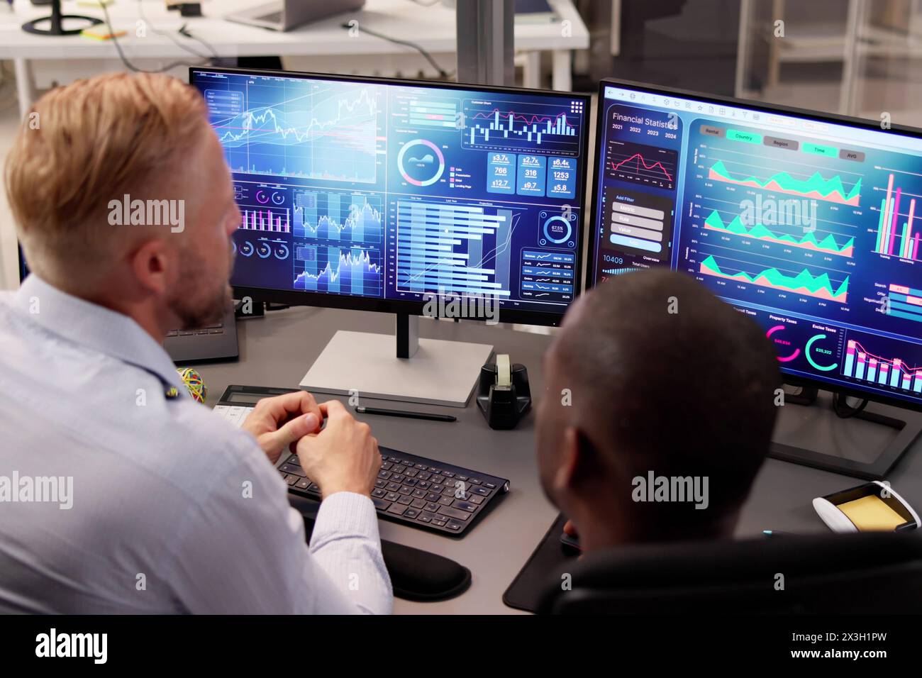 Analysts use dashboard to predict African-American market trends Stock ...