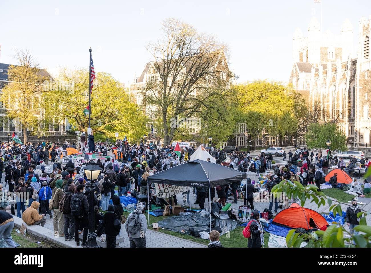 Us student encampment hi-res stock photography and images - Alamy
