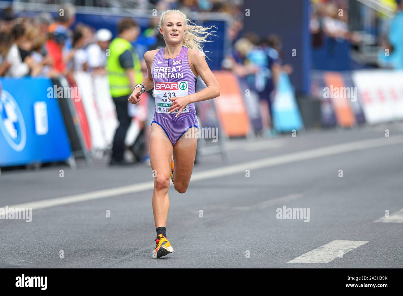 Becky briggs marathon hi-res stock photography and images - Alamy