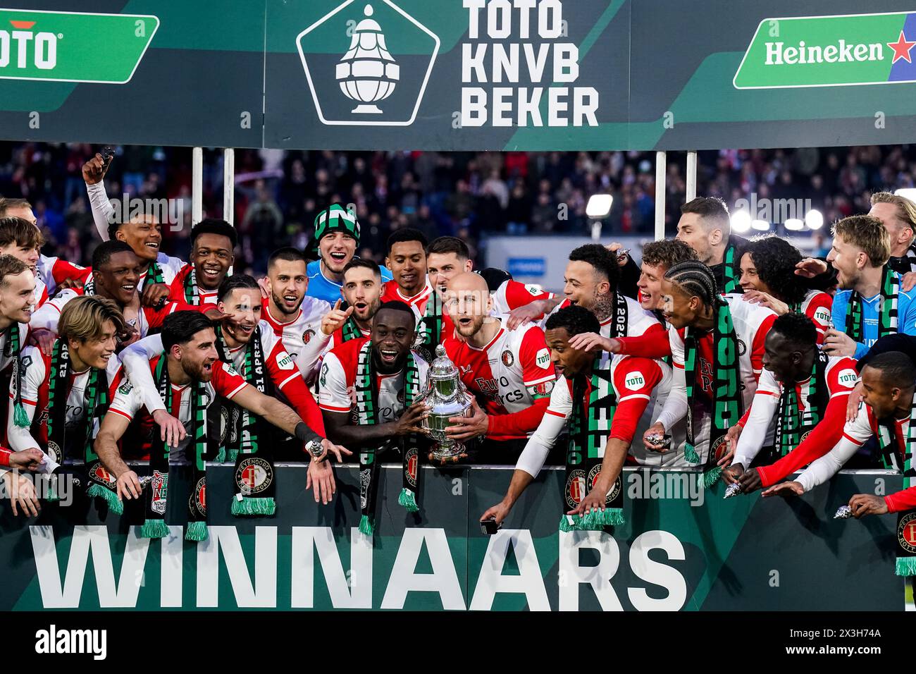 ROTTERDAM, NETHERLANDS - APRIL 21: Lutsharel Geertruida of Feyenoord ...