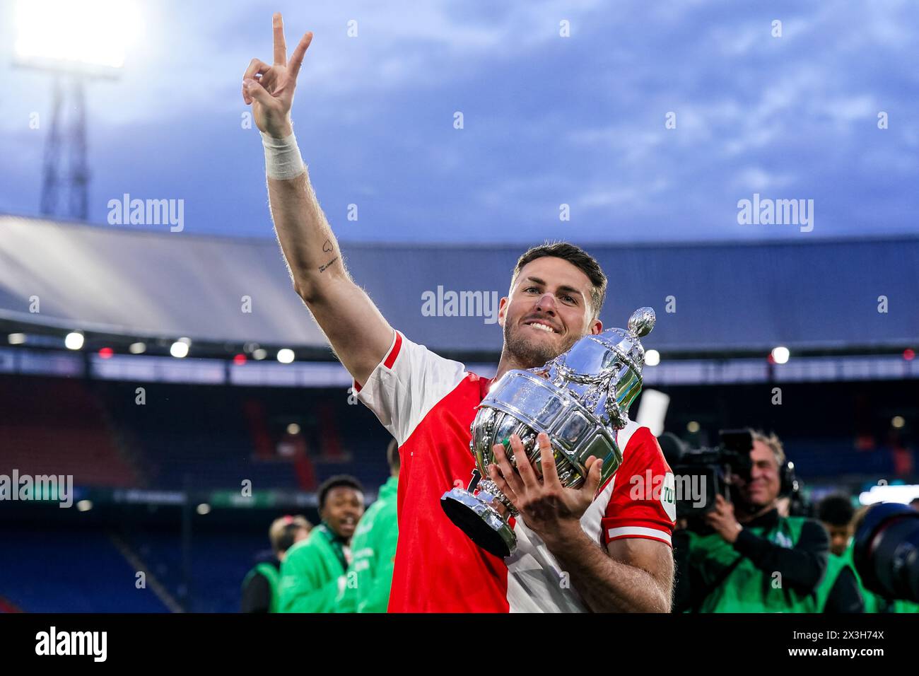 ROTTERDAM, NETHERLANDS - APRIL 21: Santiago Gimenez of Feyenoord holds ...