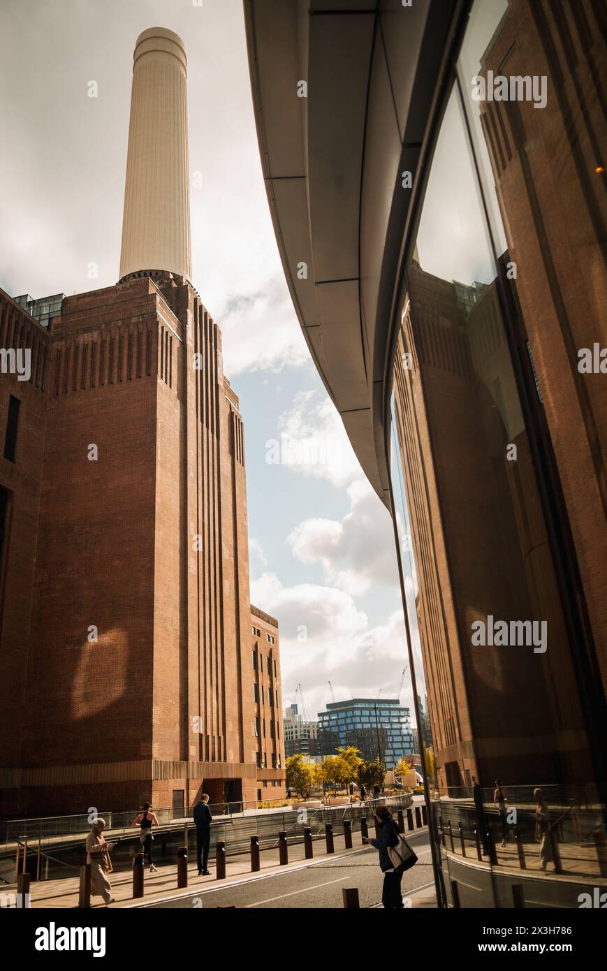 Battersea Power Station, Barn Elms London Stock Photo - Alamy