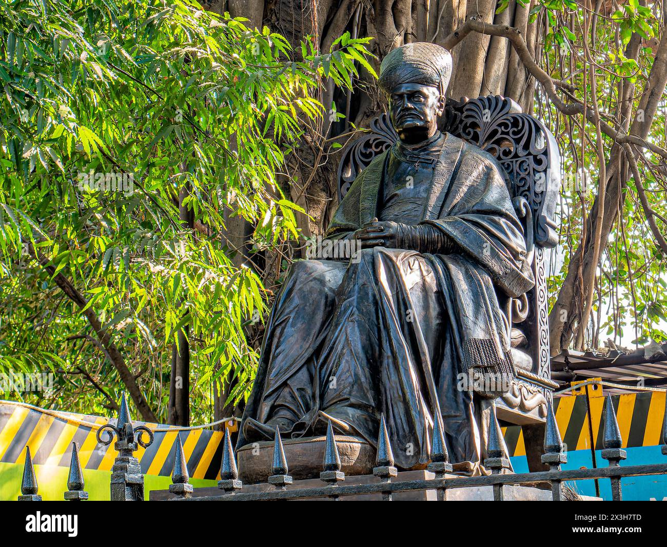 12 17 2021 statue of Sir Jamsetjee Jejeebhoy, 1st Baronet Jejeebhoy of ...