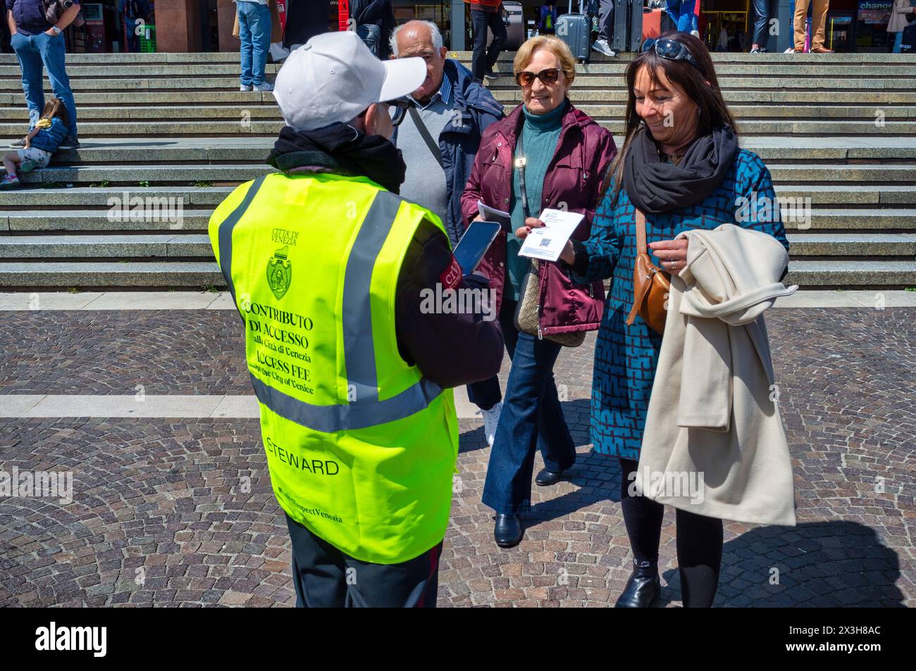 26 april 2024 Venice, Italy: Tourists arriving in Venice show the new ...