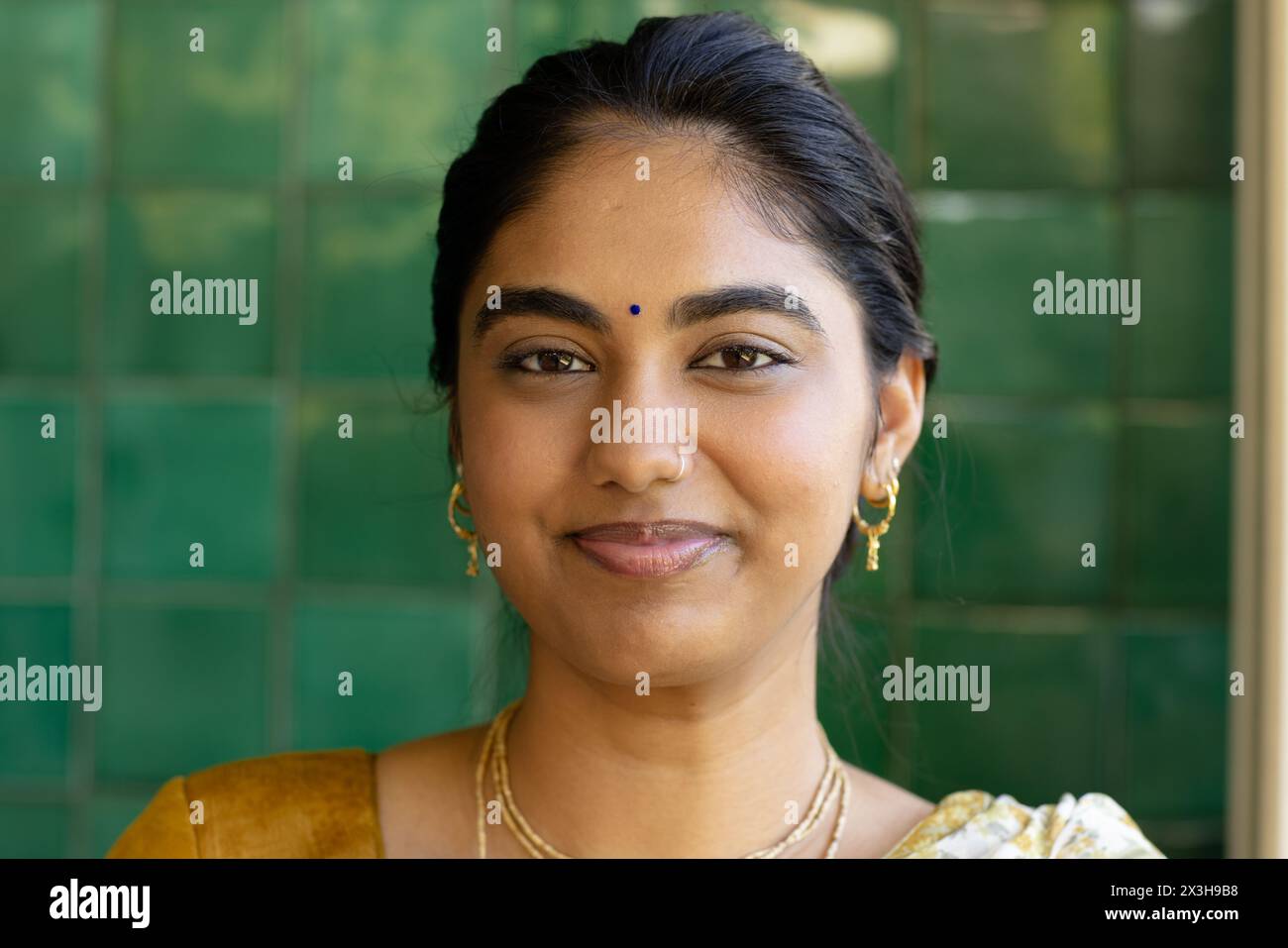 Indian woman eyes hi-res stock photography and images - Alamy