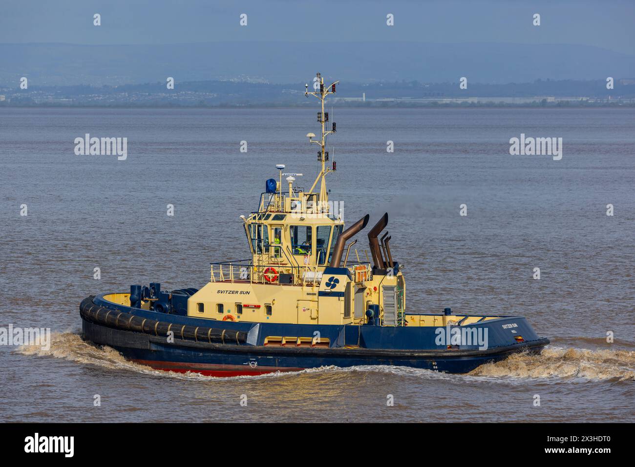 Tug Svitzer Sun going out to meet Vechile carrier heading for Royal ...