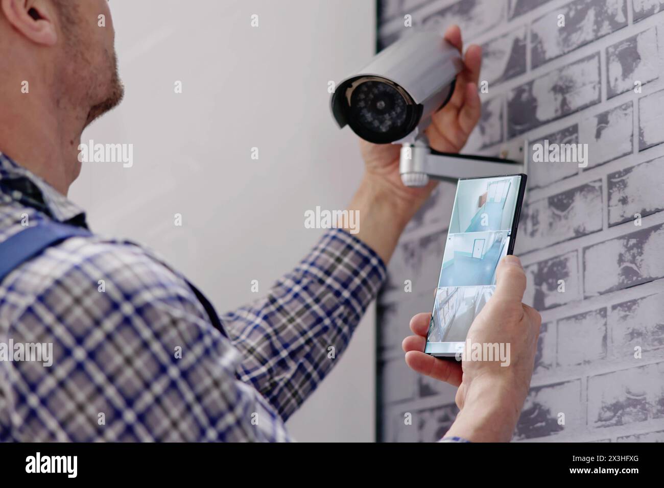 Intruder detection system hi-res stock photography and images - Alamy