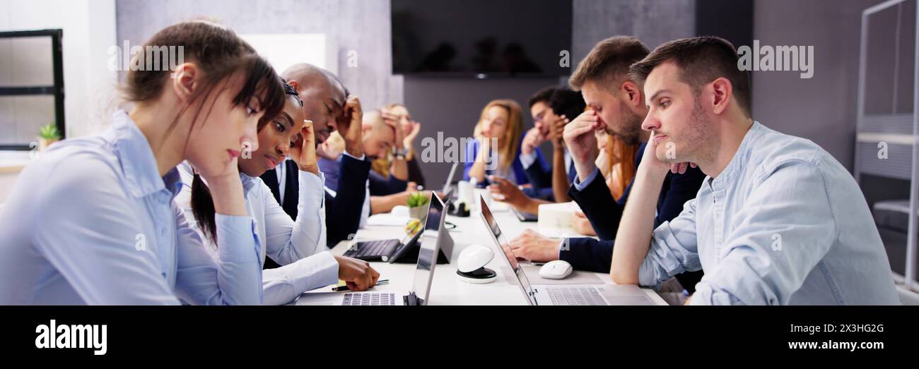 Classroom Group In Boring Business Presentation Meeting Stock Photo - Alamy