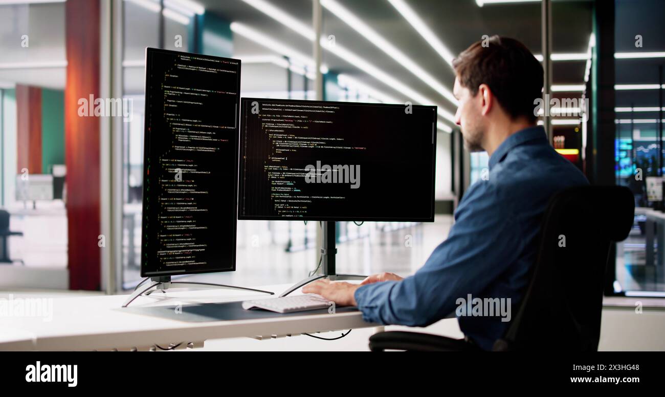 Computer monitor code programmers hi-res stock photography and images ...