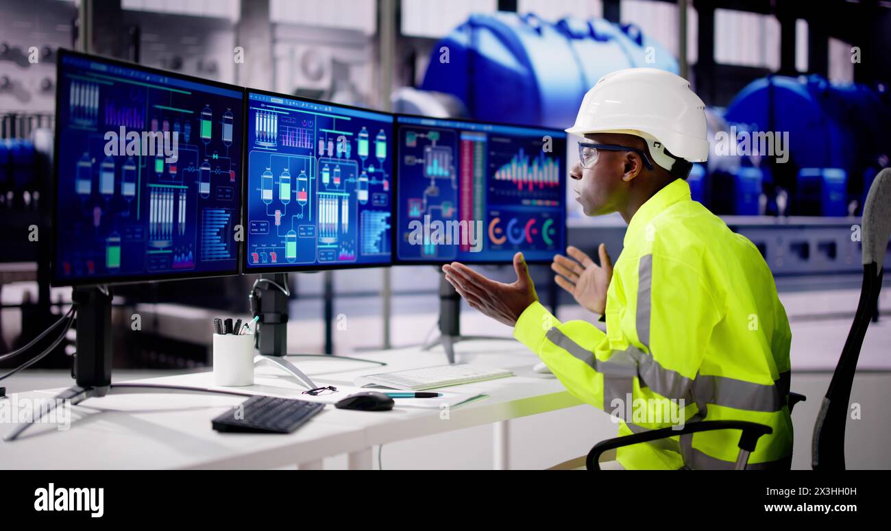 Engineer Operators Using Scada System At Industrial Plant Stock Photo ...