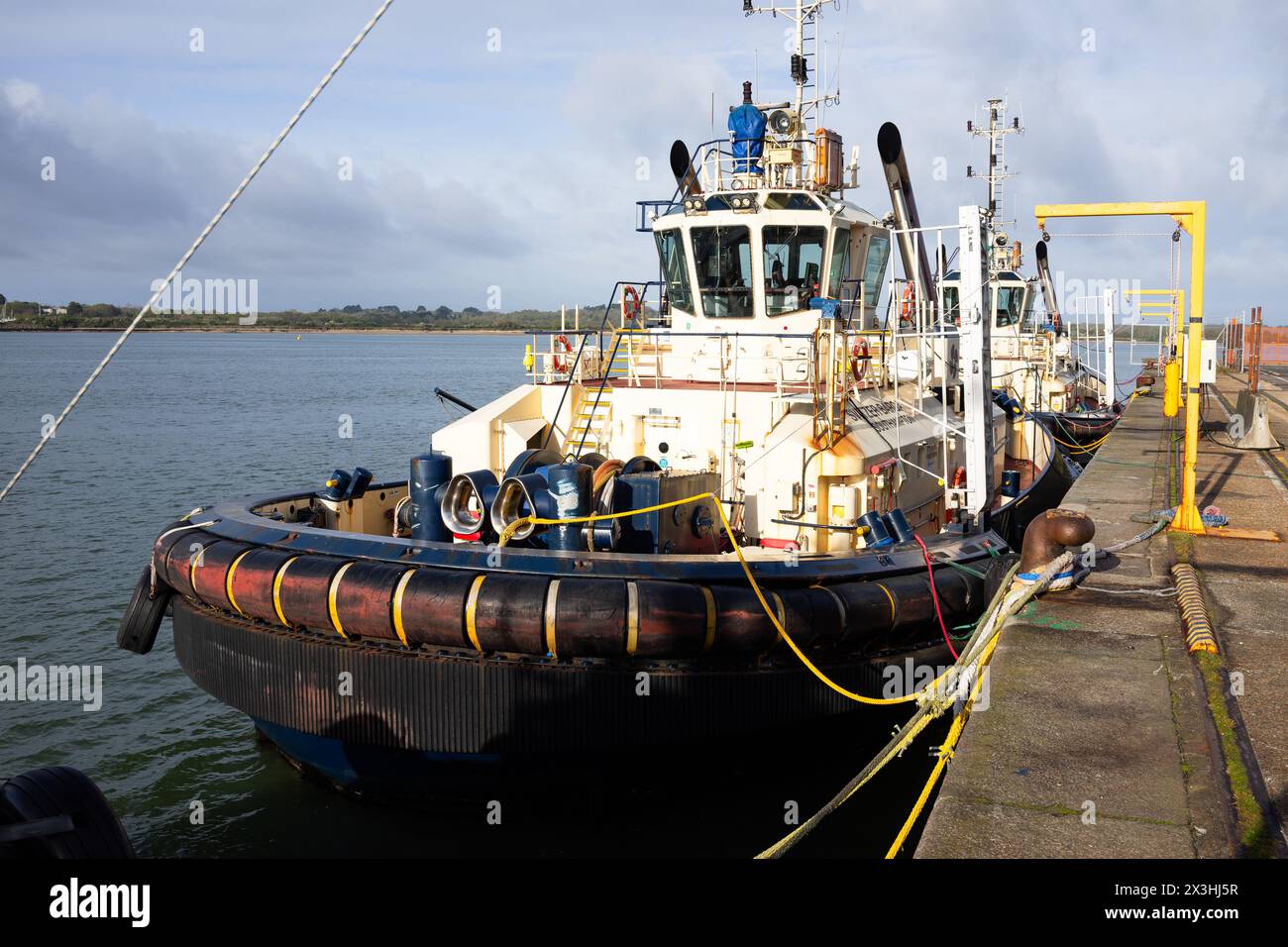 Southampton western docks hi-res stock photography and images - Alamy