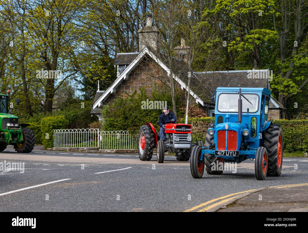 Modern tractors hi-res stock photography and images - Alamy