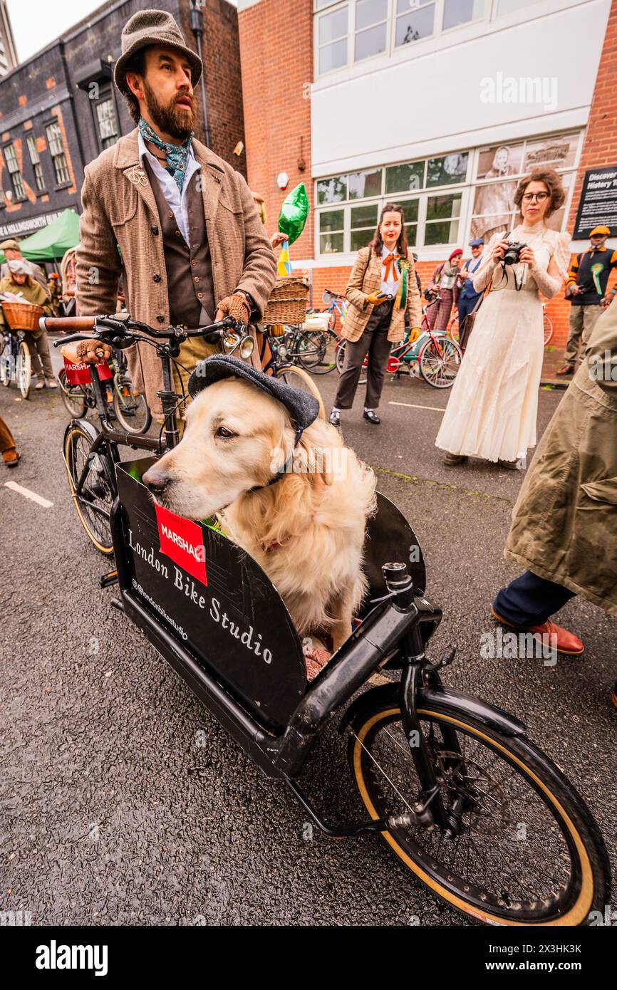 London, UK. 27th Apr, 2024. The Tweed Run London bike ride -starting at ...