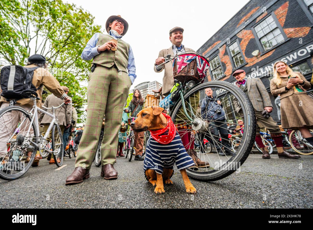 London, UK. 27th Apr, 2024. The Tweed Run London bike ride -starting at ...