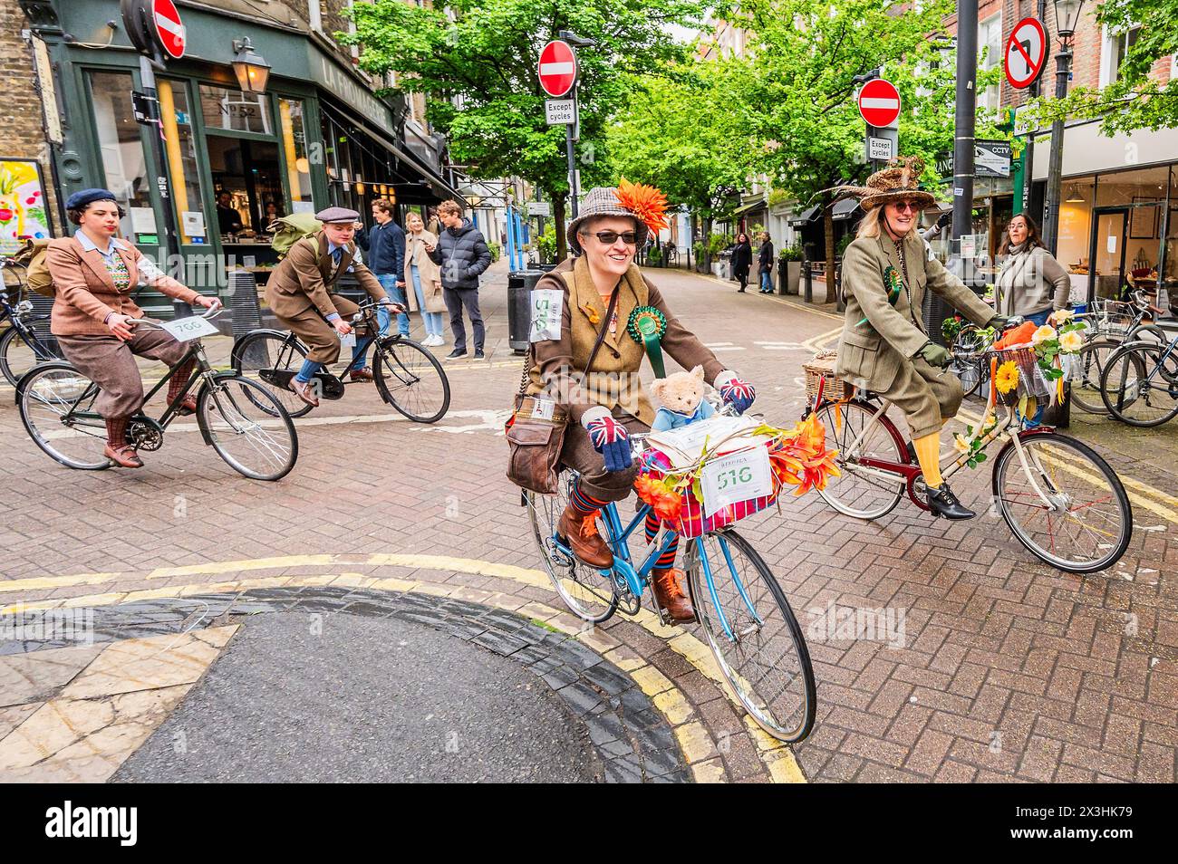 London, UK. 27th Apr, 2024. The Tweed Run London bike ride -starting at ...