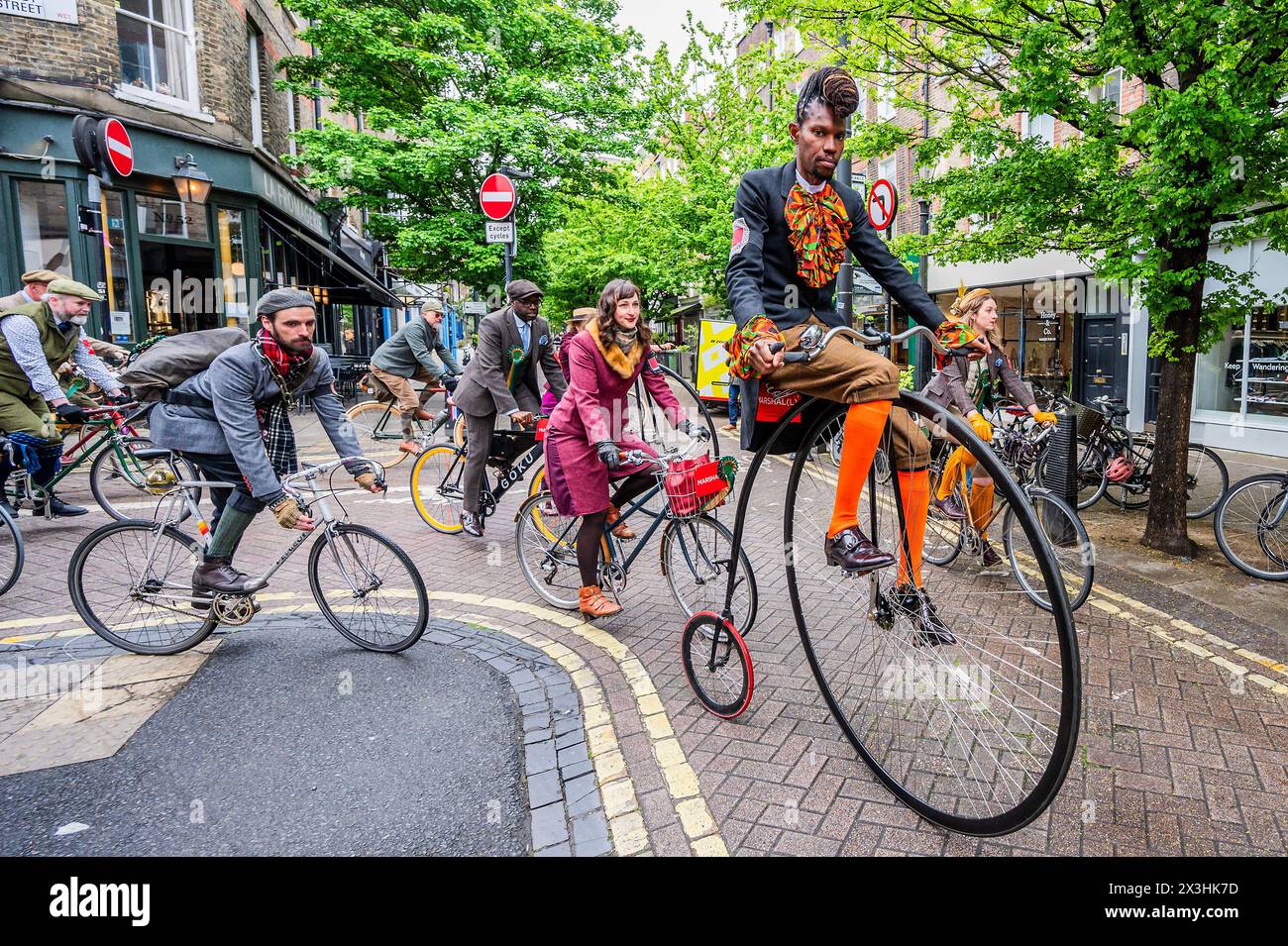 London, UK. 27th Apr, 2024. The Tweed Run London bike ride -starting at ...