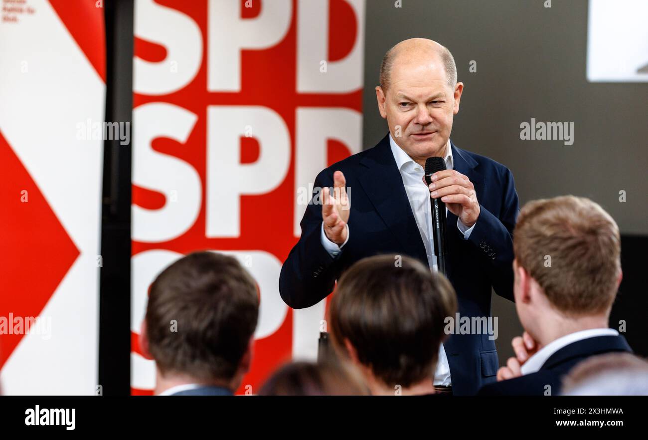 27 April 2024, Lower Saxony, Lüneburg: Federal Chancellor Olaf Scholz ...
