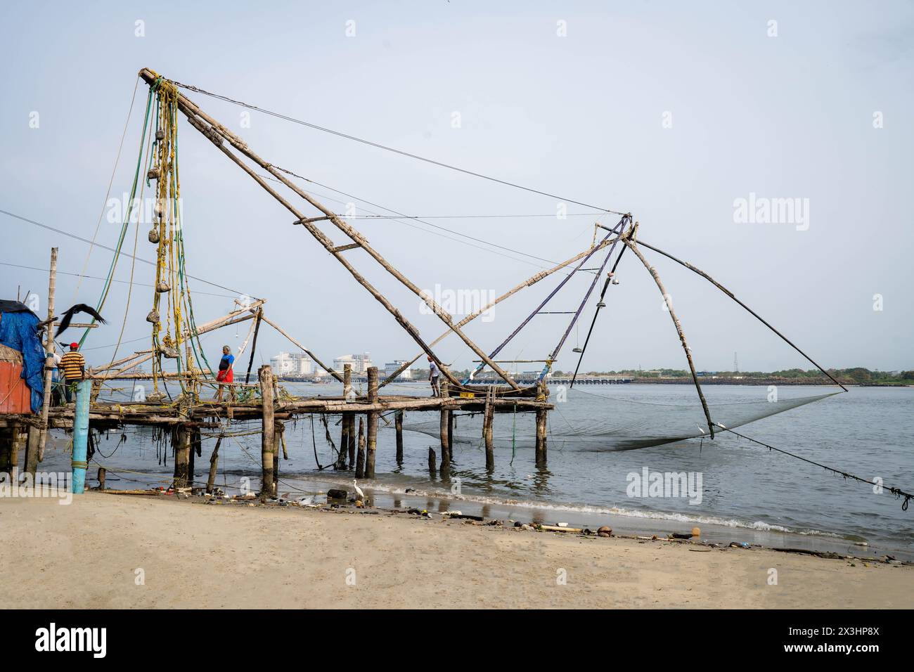 Chinese fishing nets Kochi Stock Photo - Alamy