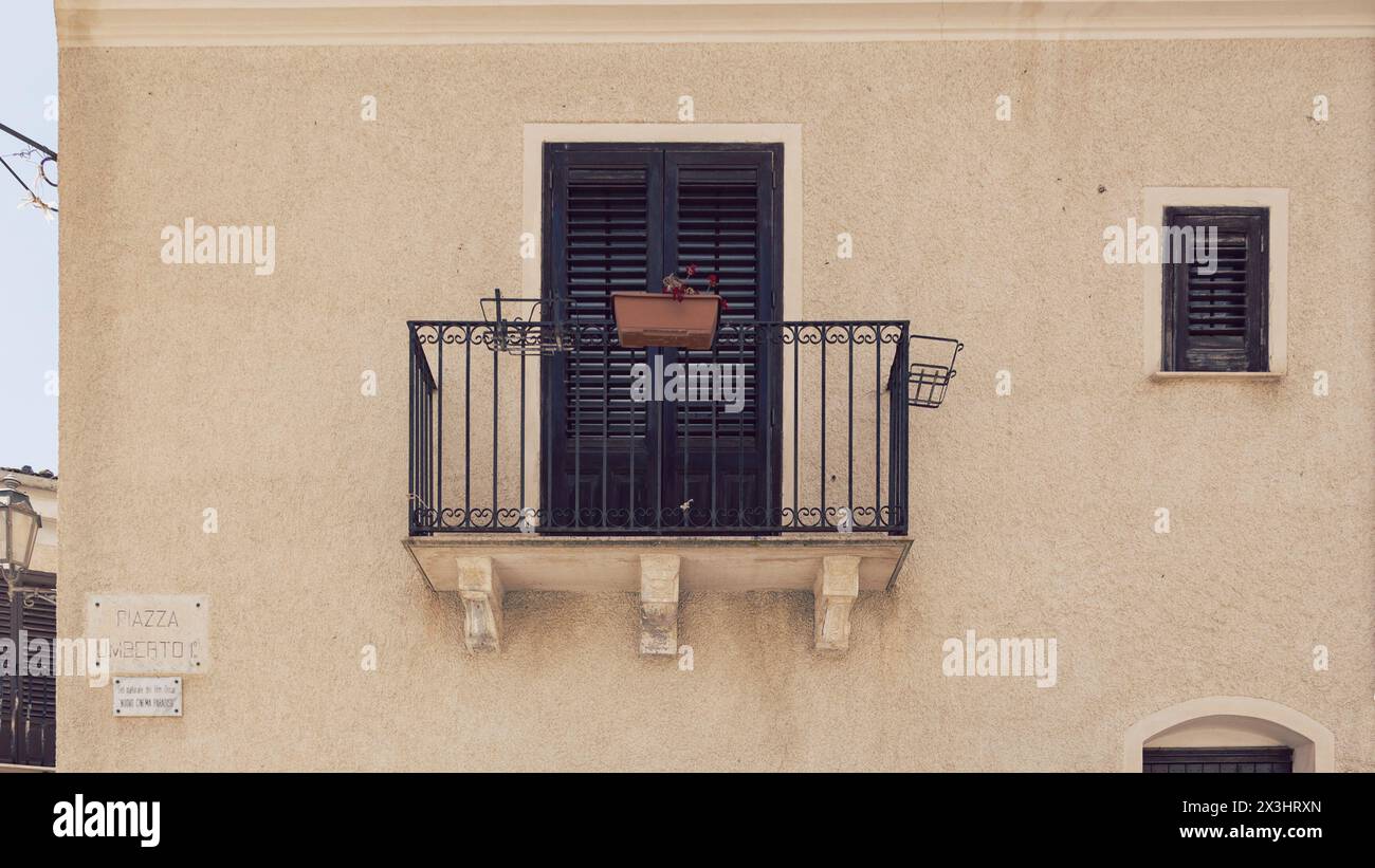 Palazzo adriano sicily cinema paradiso hi-res stock photography and ...
