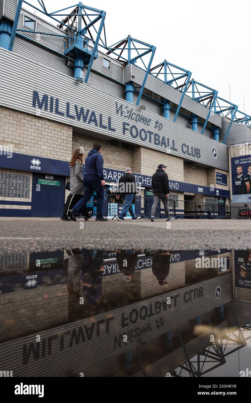 The den stadium hi-res stock photography and images - Alamy