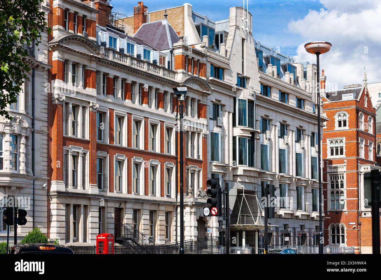 Carmelite house victoria embankment hi-res stock photography and images ...