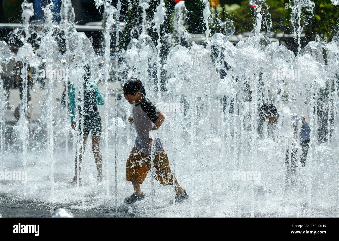 Seoul, South Korea. 27th Apr, 2024. South Korean children play with ...
