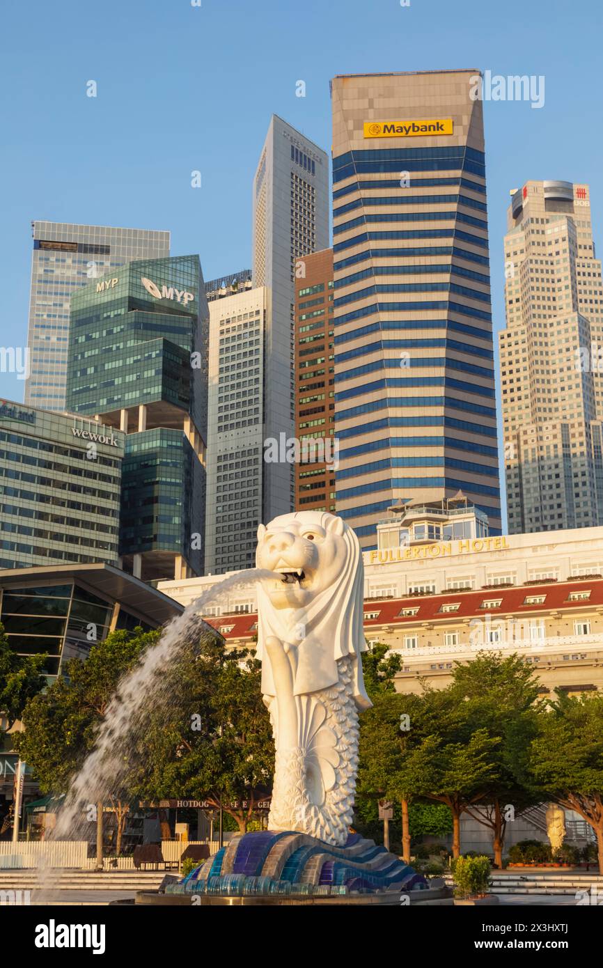 Asia, Singapore, Head of the Merlion Statue and City Skyline Asia ...