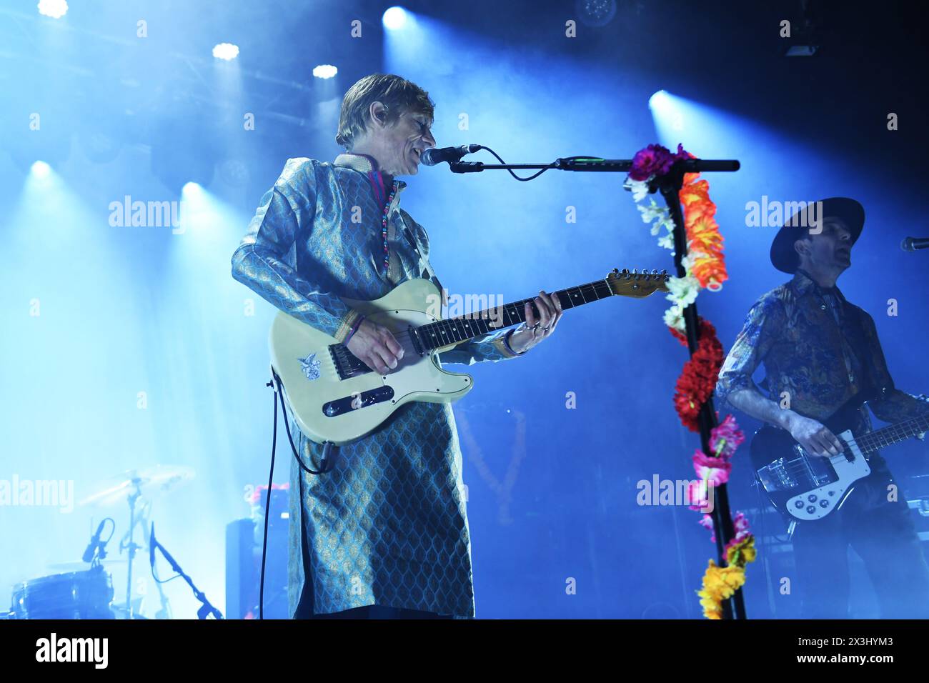 LONDON, ENGLAND - APRIL 26: Crispian Mills and Alonza Bevan of ‘Kula ...