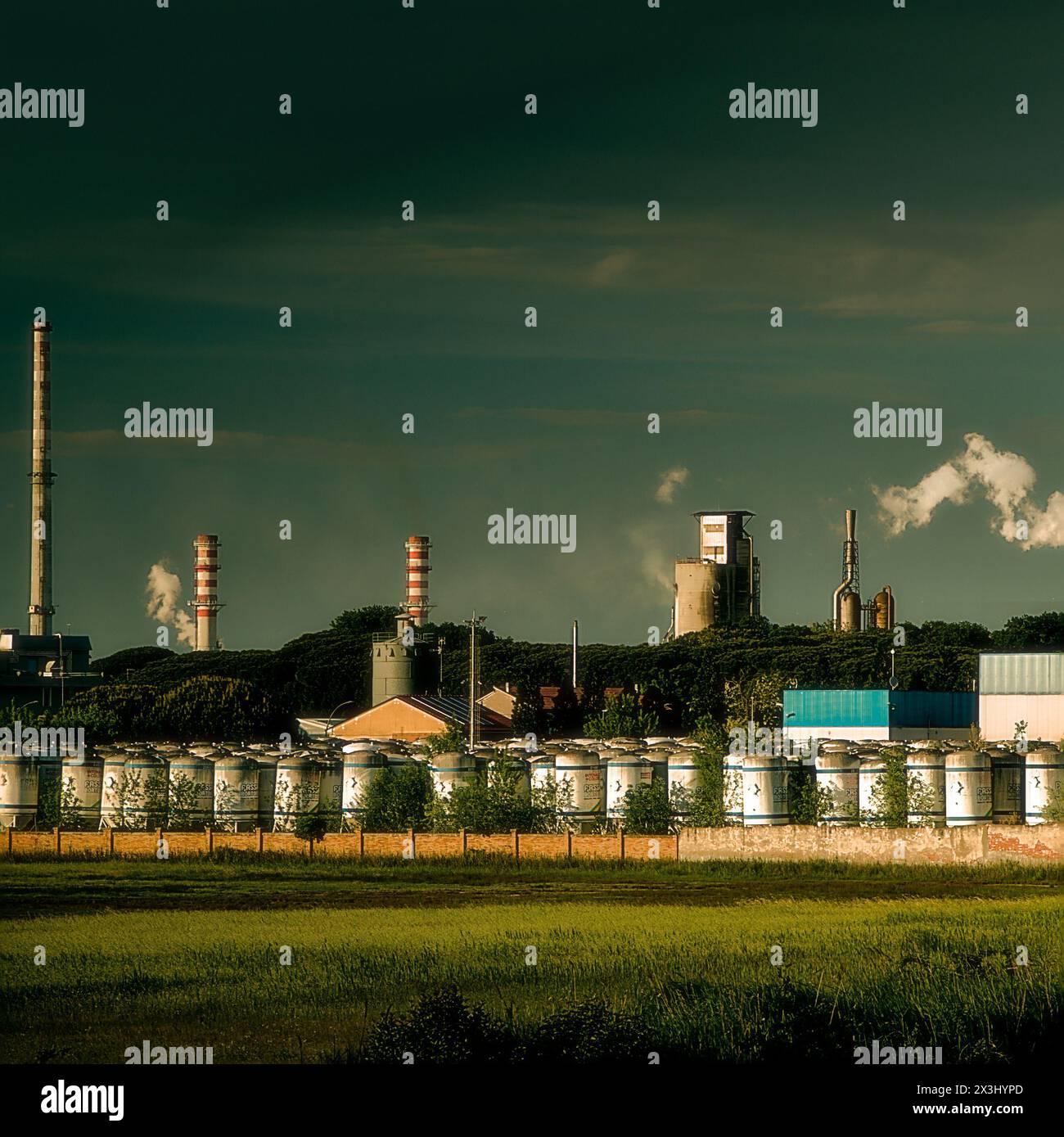 Italy industrial architecture hi-res stock photography and images - Alamy