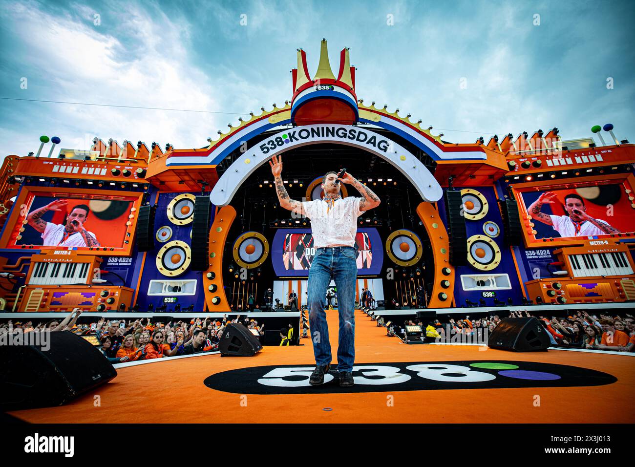 BREDA - Douwe Bob performs during Radio 538's King's Day party on the ...