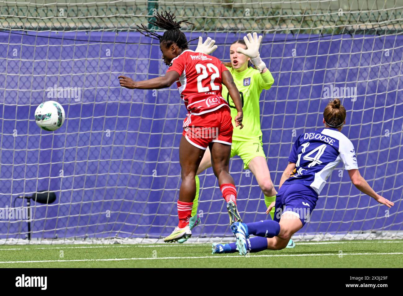Anderlecht, Belgium. 27th Apr, 2024. Welma Fon (22) of Standard ...