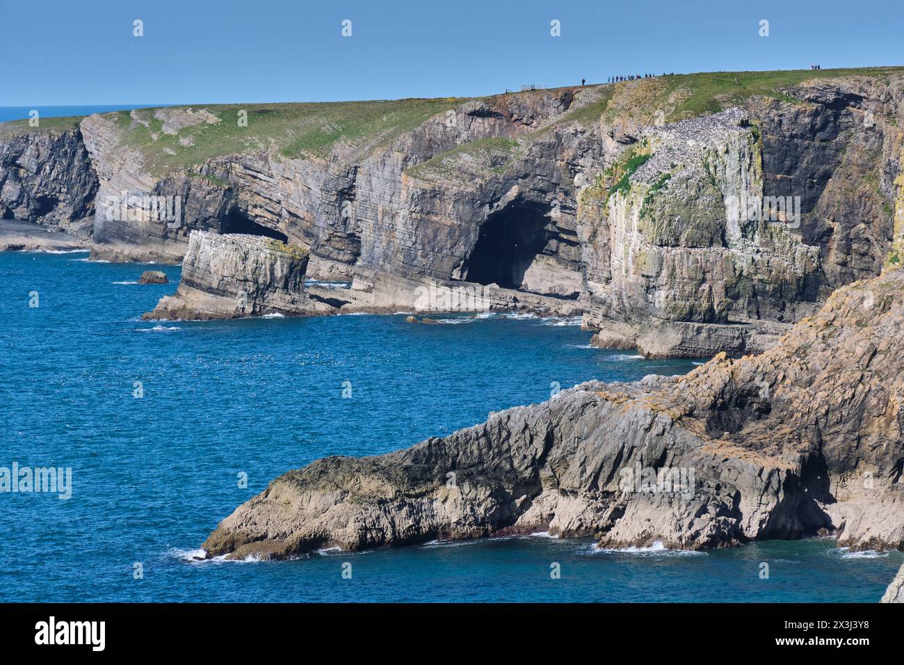 Looking back at the Green Bridge of Wales, Merrion, near Castlemartin ...
