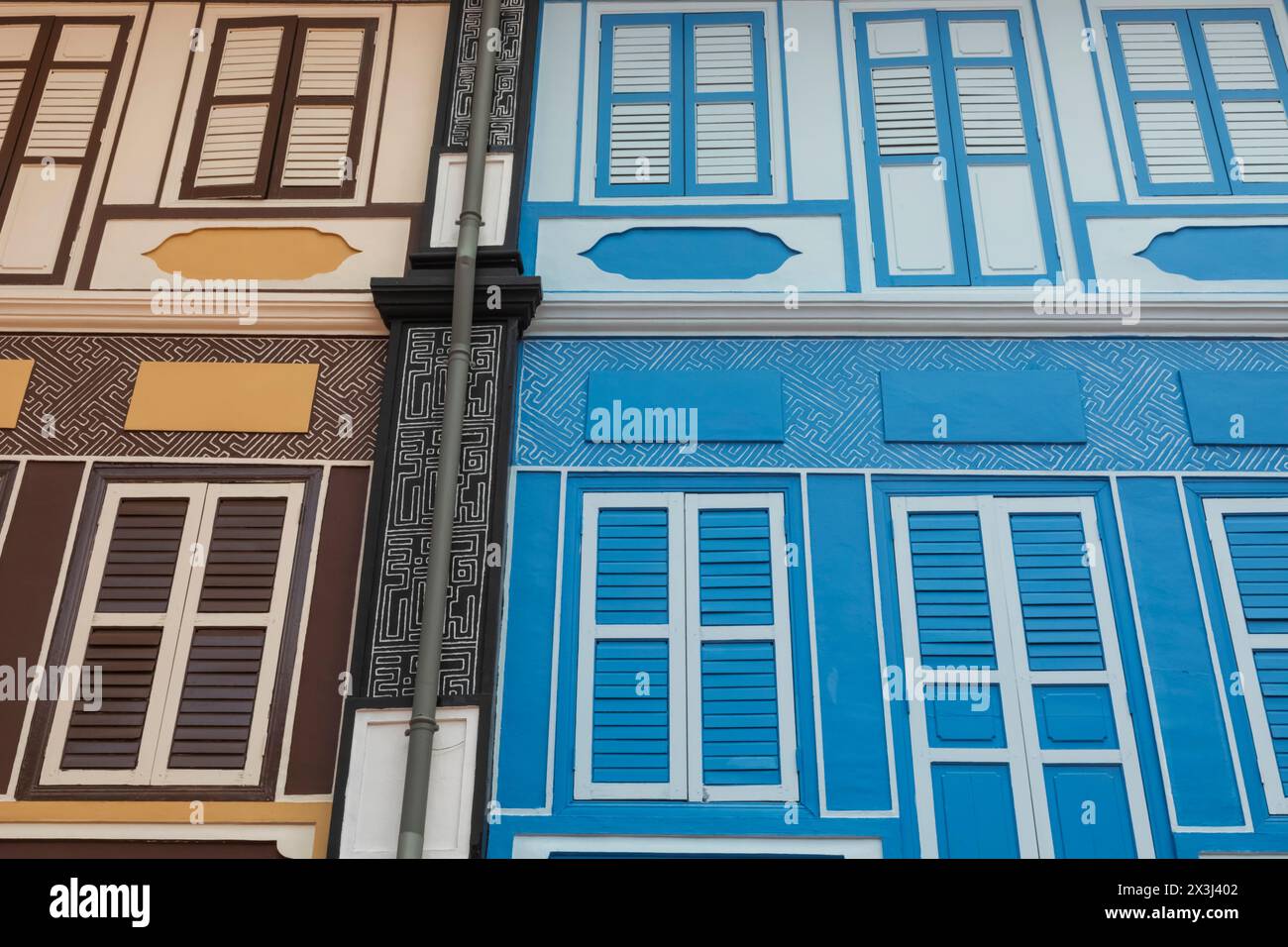 Asia, Singapore, Chinatown, Traditional Colourful Louvred Windows Stock ...