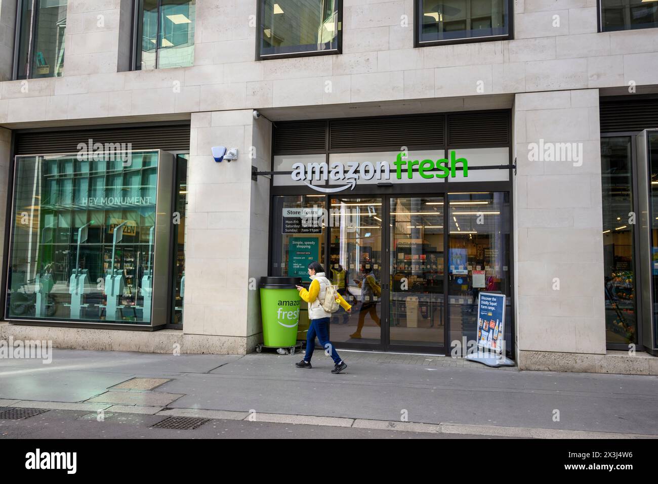 Amazon Fresh store on Gracechurch Street, London Stock Photo - Alamy