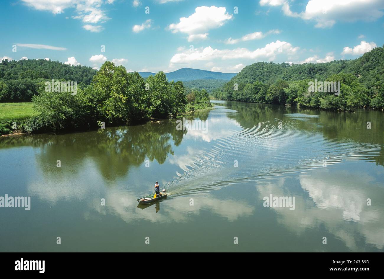 James river hi-res stock photography and images - Alamy