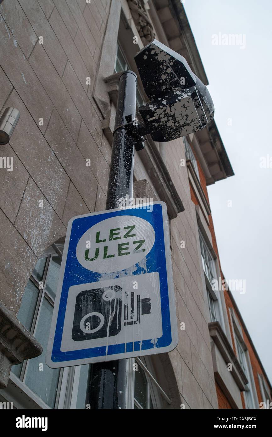 Uxbridge, UK. 27th April, 2024. Most of the Ultra Low Emission Zone ...