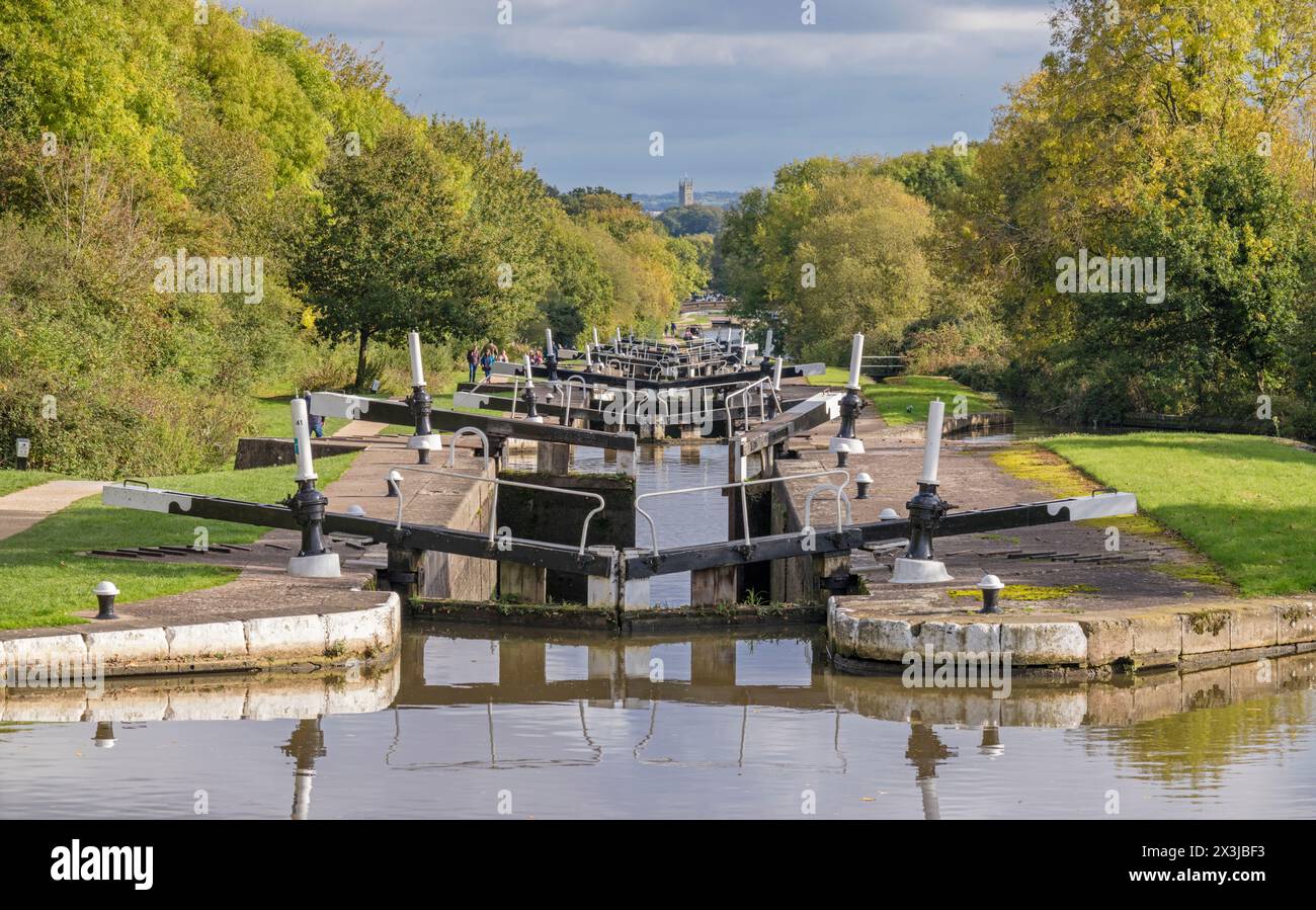 Hatton Locks on the Grand Union Canal looking towards Warwick, Hatton ...