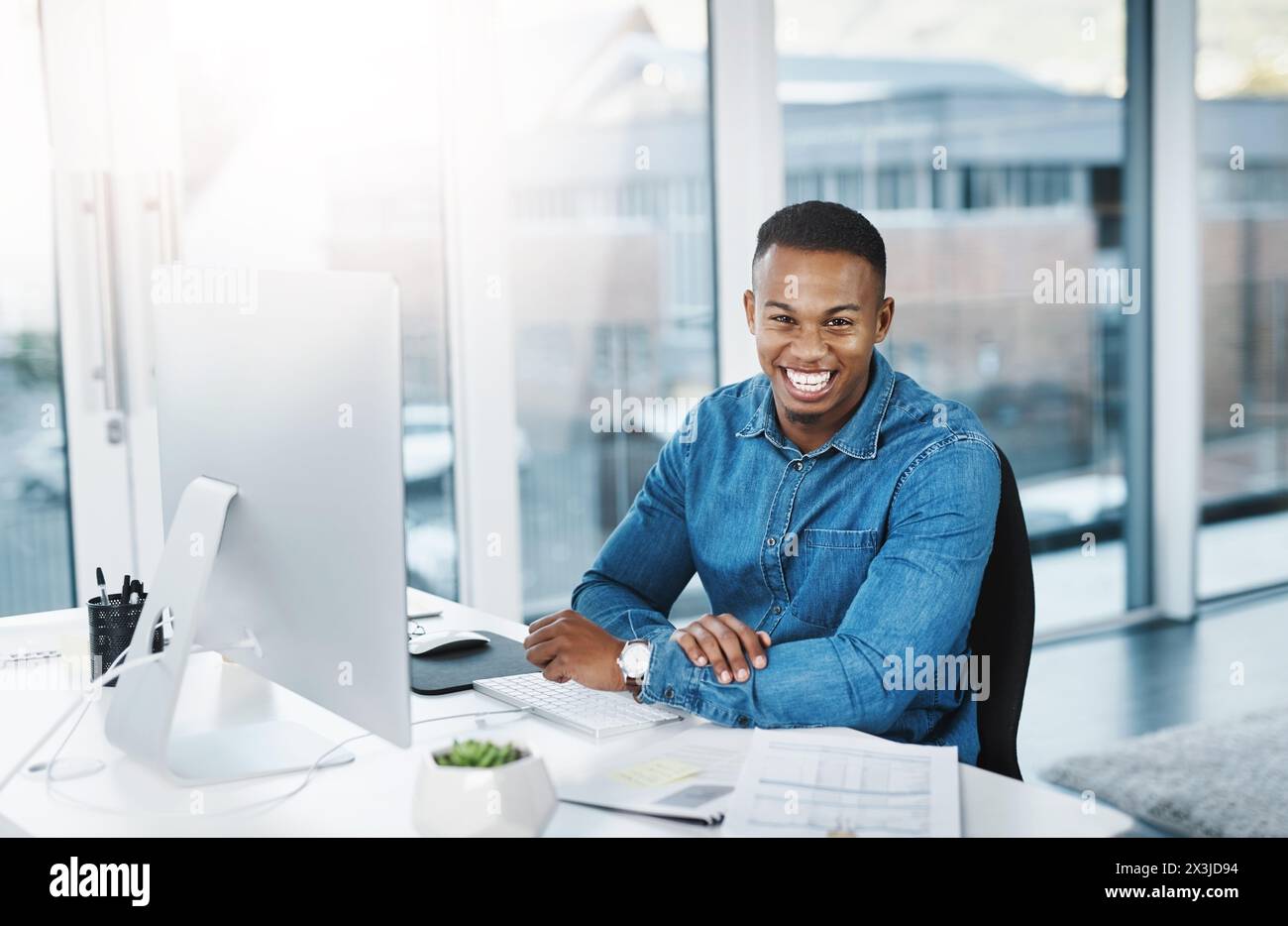 Man designing interior computer hi-res stock photography and images - Alamy