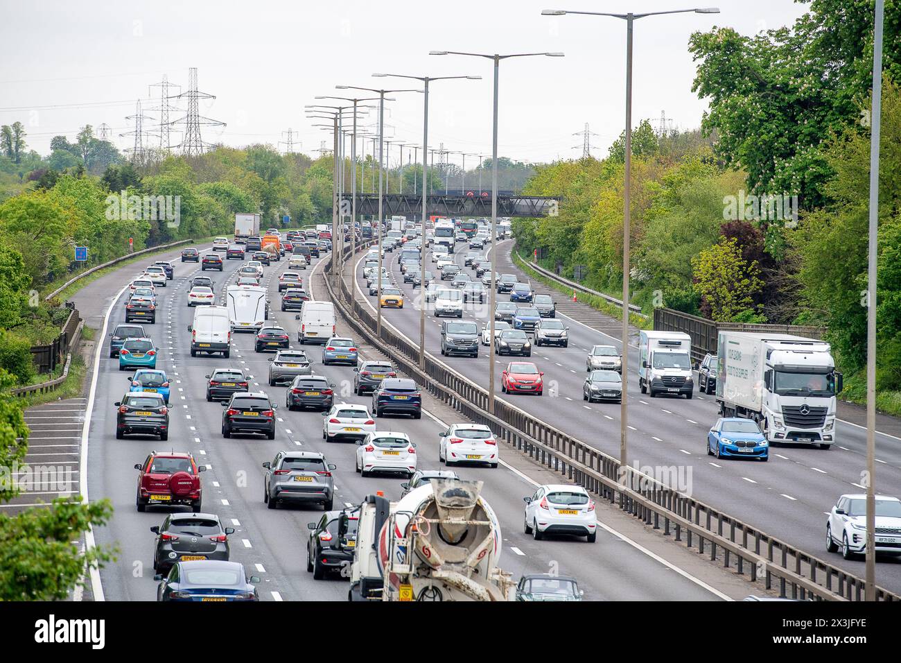 Smart motorways gantry hi-res stock photography and images - Alamy