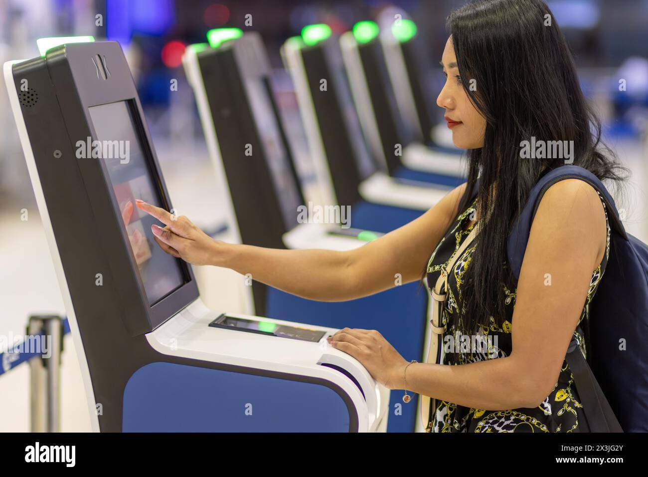 Airport ticket kiosk hi-res stock photography and images - Alamy
