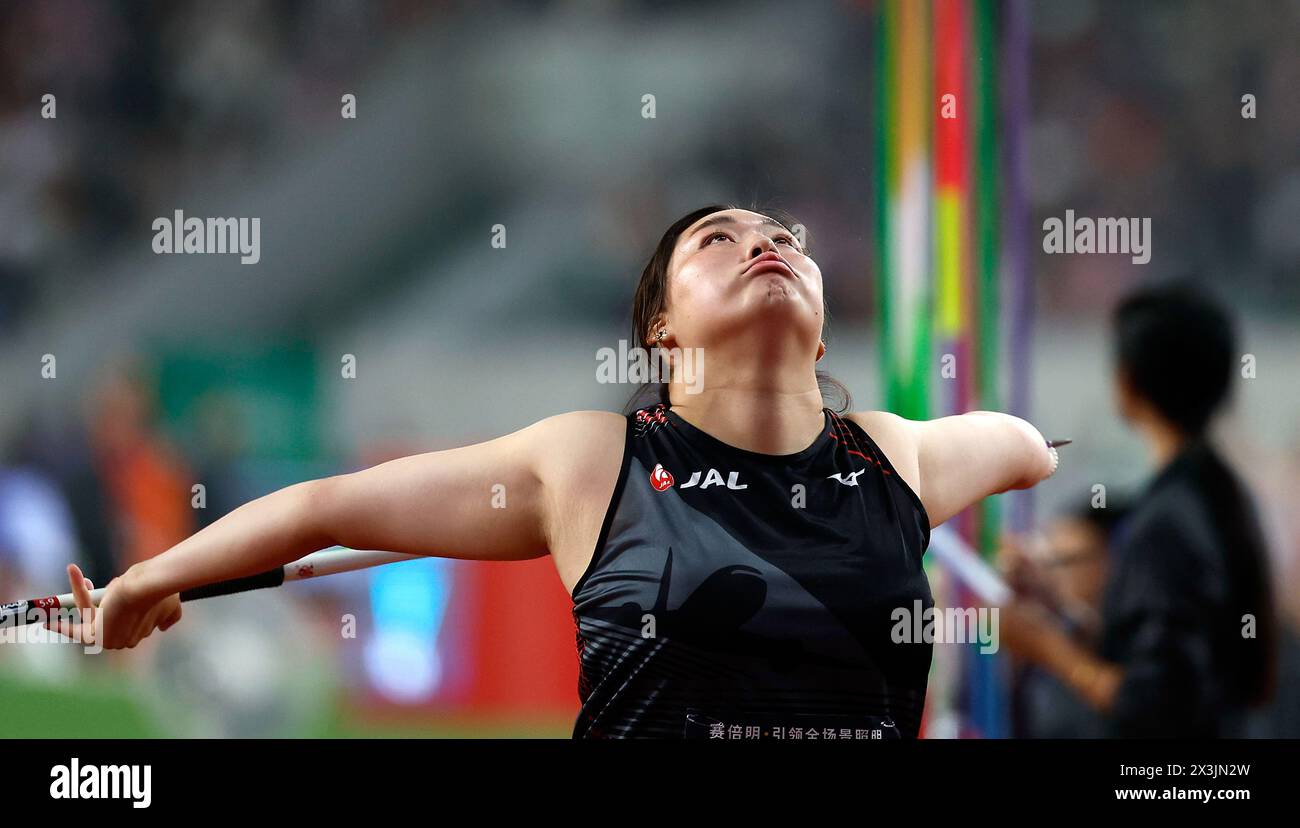 (240427) -- SUZHOU, April 27, 2024 (Xinhua) -- Kitaguchi Haruka of Japan gestures during the ...