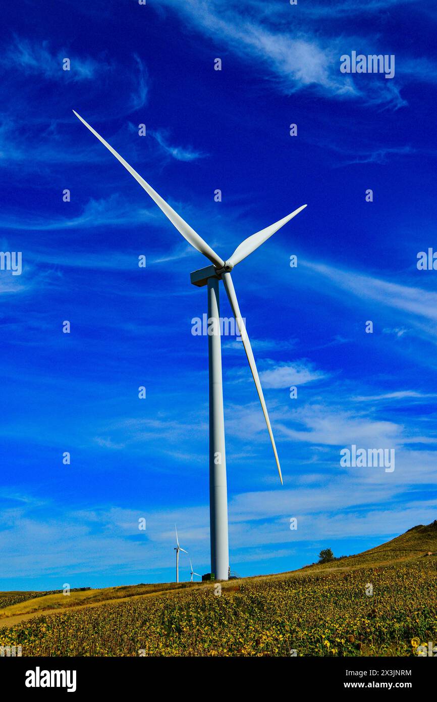 Wind turbines on the North Dakota prairie producing clean renewable ...