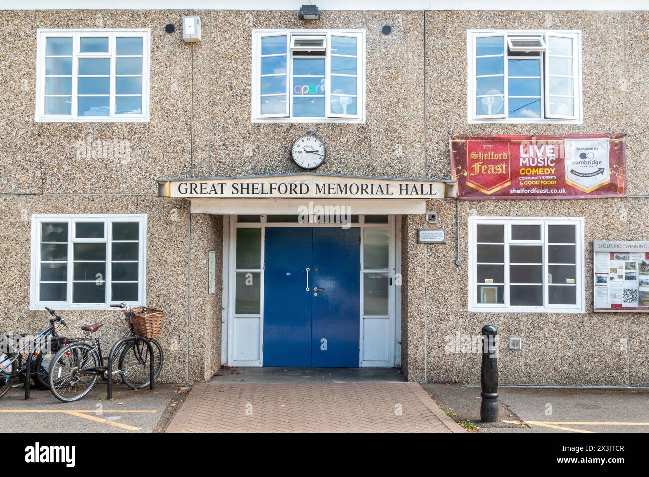 Exterior view of the village hall, Great Shelford Memorial Hall. Great ...