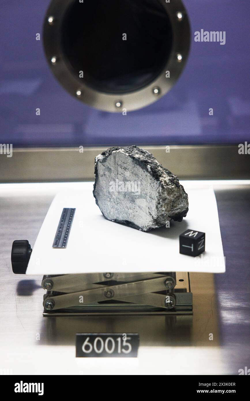 Houston texas space center moon rock hi-res stock photography and ...
