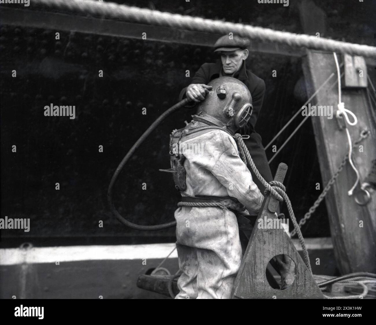 1940s diving gear hi-res stock photography and images - Alamy