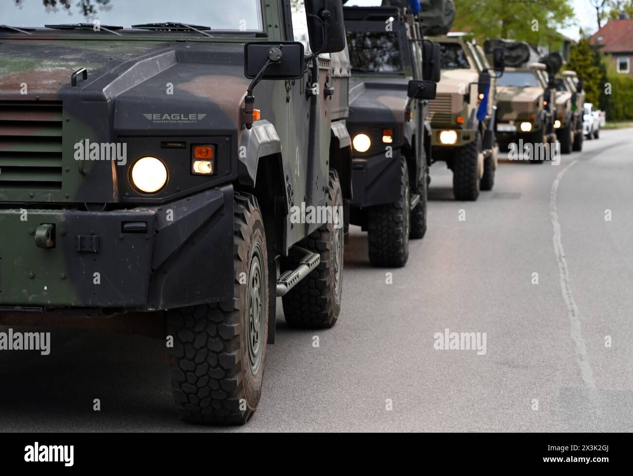 27 April 2024, Lower Saxony, Bremervörde: Emergency vehicles from the ...