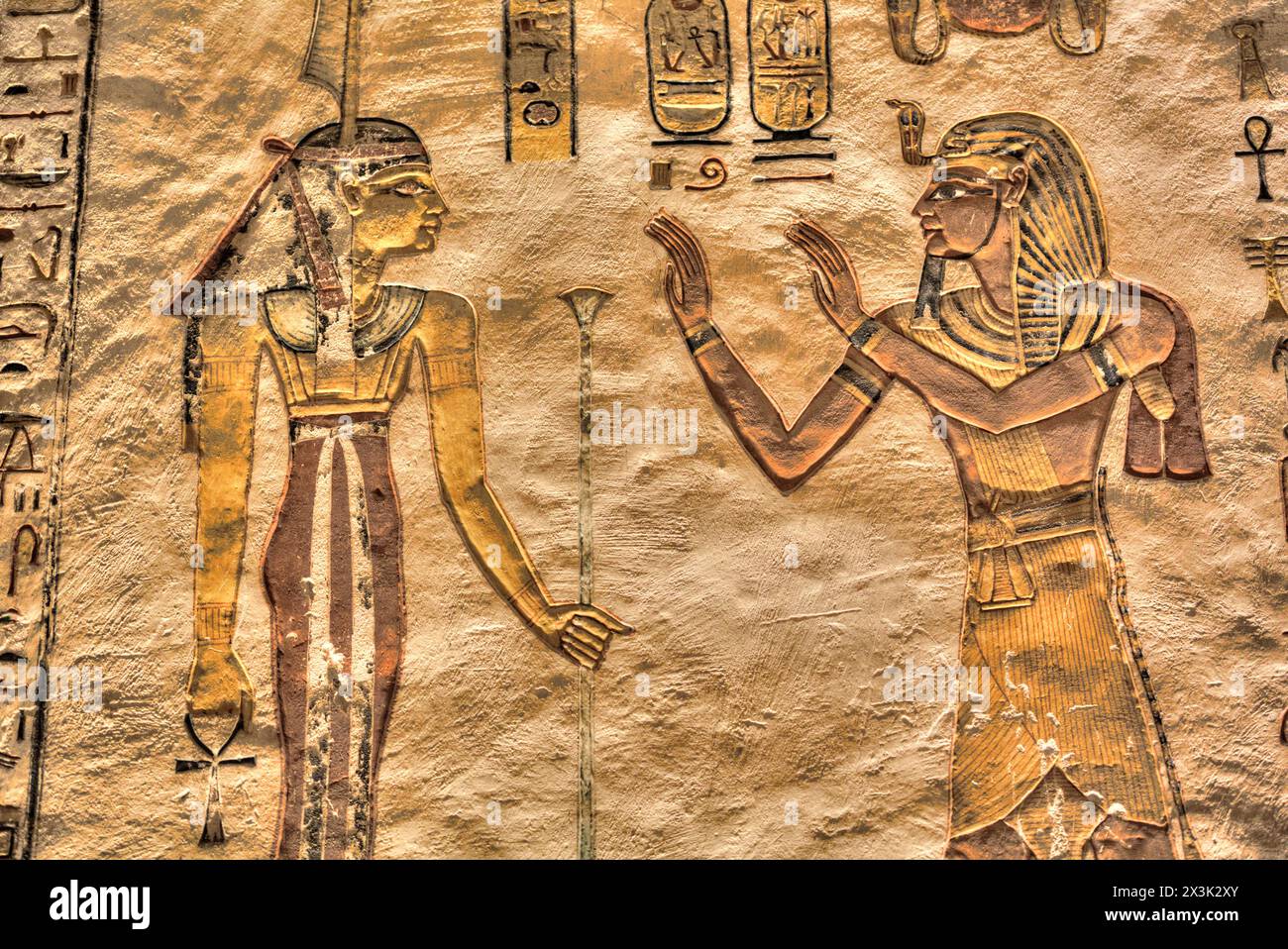 Goddess Isis (L) and Pharaoh (R), Tomb of Ramses V & VI, KV9, Valley of ...